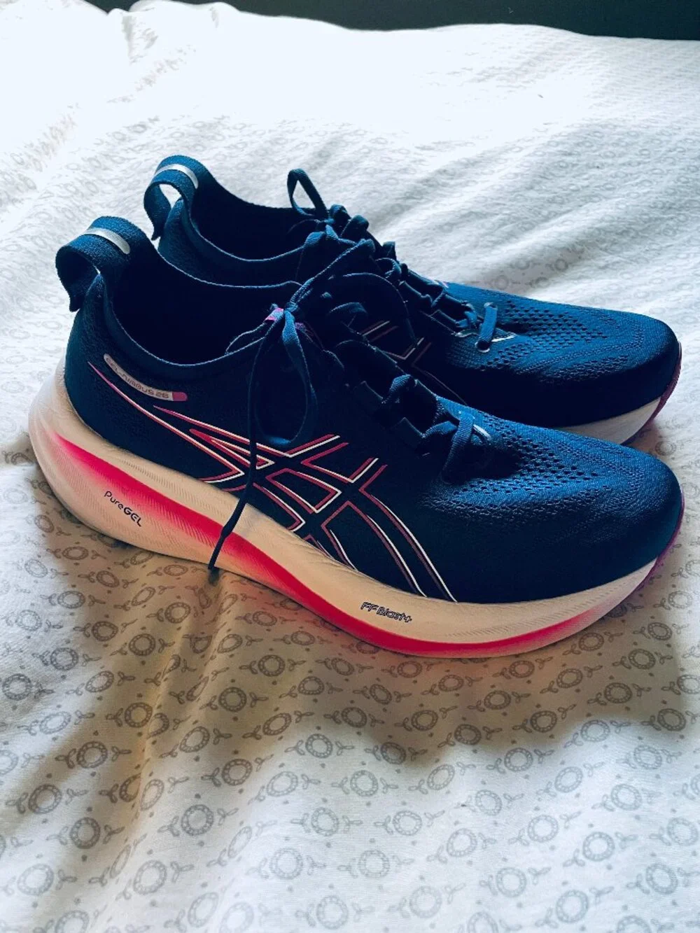 Asics | Shoes | Mint Condition Asics Gel Nimbus 26 Womens Navy Pink ...